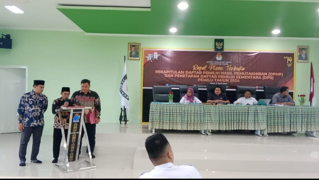 KPU KAB-PASER - KPU KABUPATEN PASER TETAPKAN 211.888 DPS PEMILU 2024